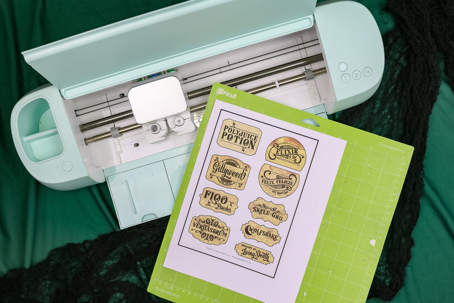 FREE PRINT THEN CUT HARRY POTTER POTION LABELS Crafts Mad in Crafts